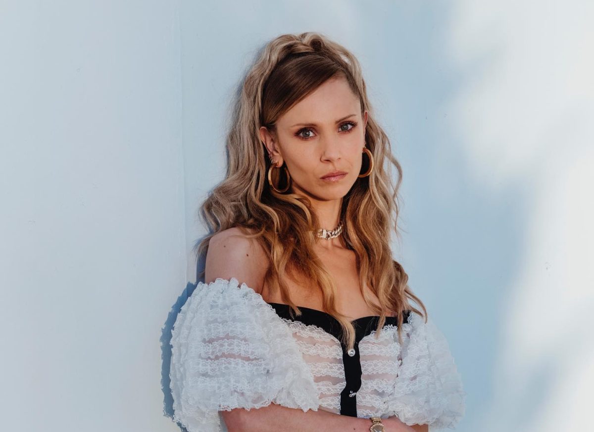 Juno Temple Boyfriend: Who Is She Dating in 2024? - The Biography World