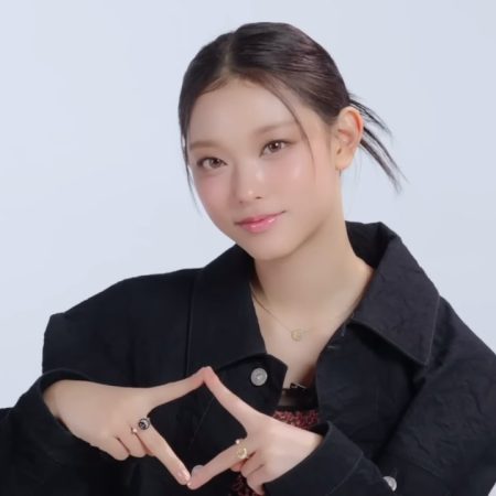 Haerin Age: Find Out Her Exact Age Here! - The Biography World