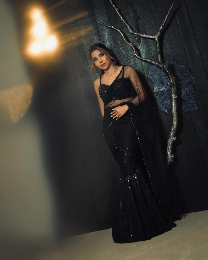 Shura Khan Age: Find Out Her Exact Age and Bio - The Biography World